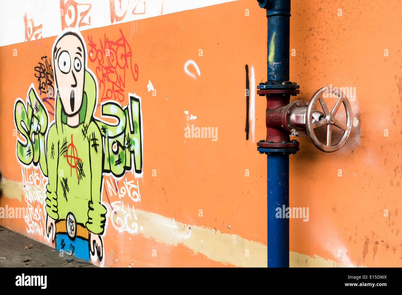 Graffiti pipe hi-res stock photography and images - Alamy