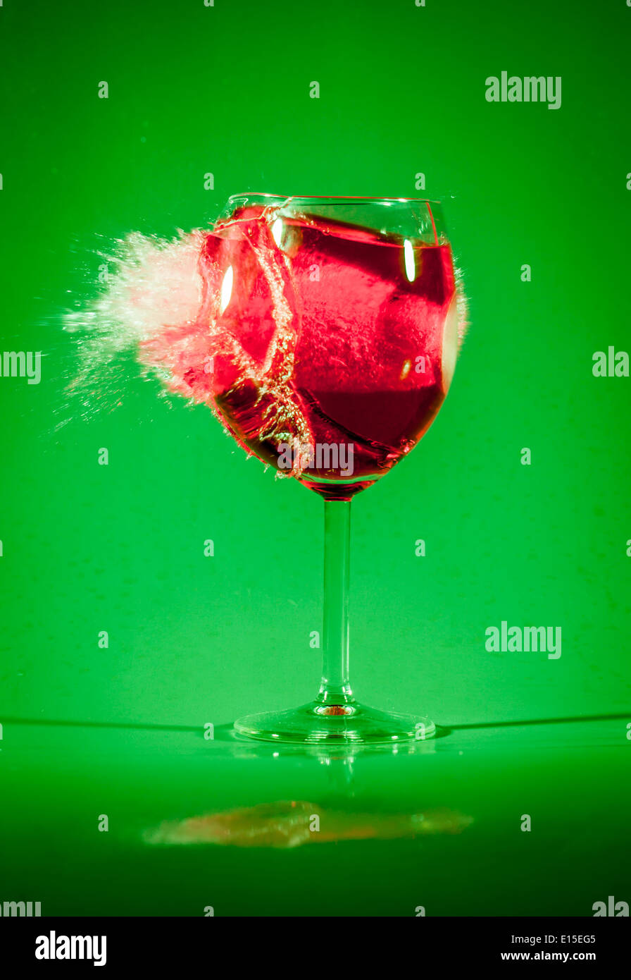 Bullet hitting hi-res stock photography and images - Alamy