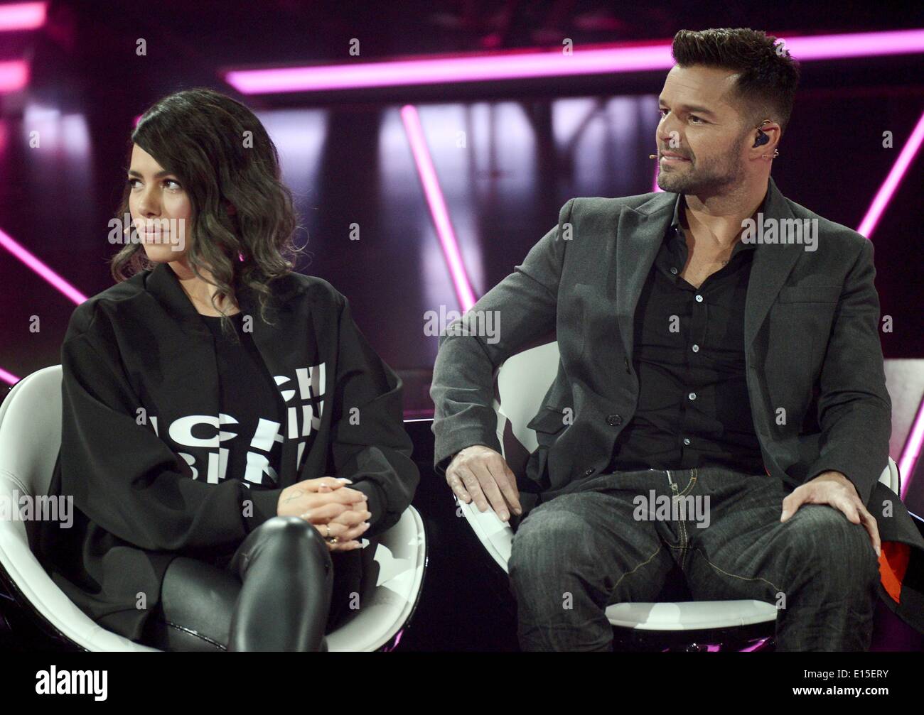 The jurors, German singer Alina Sueggeler and Puerto-Rican pop singer ...