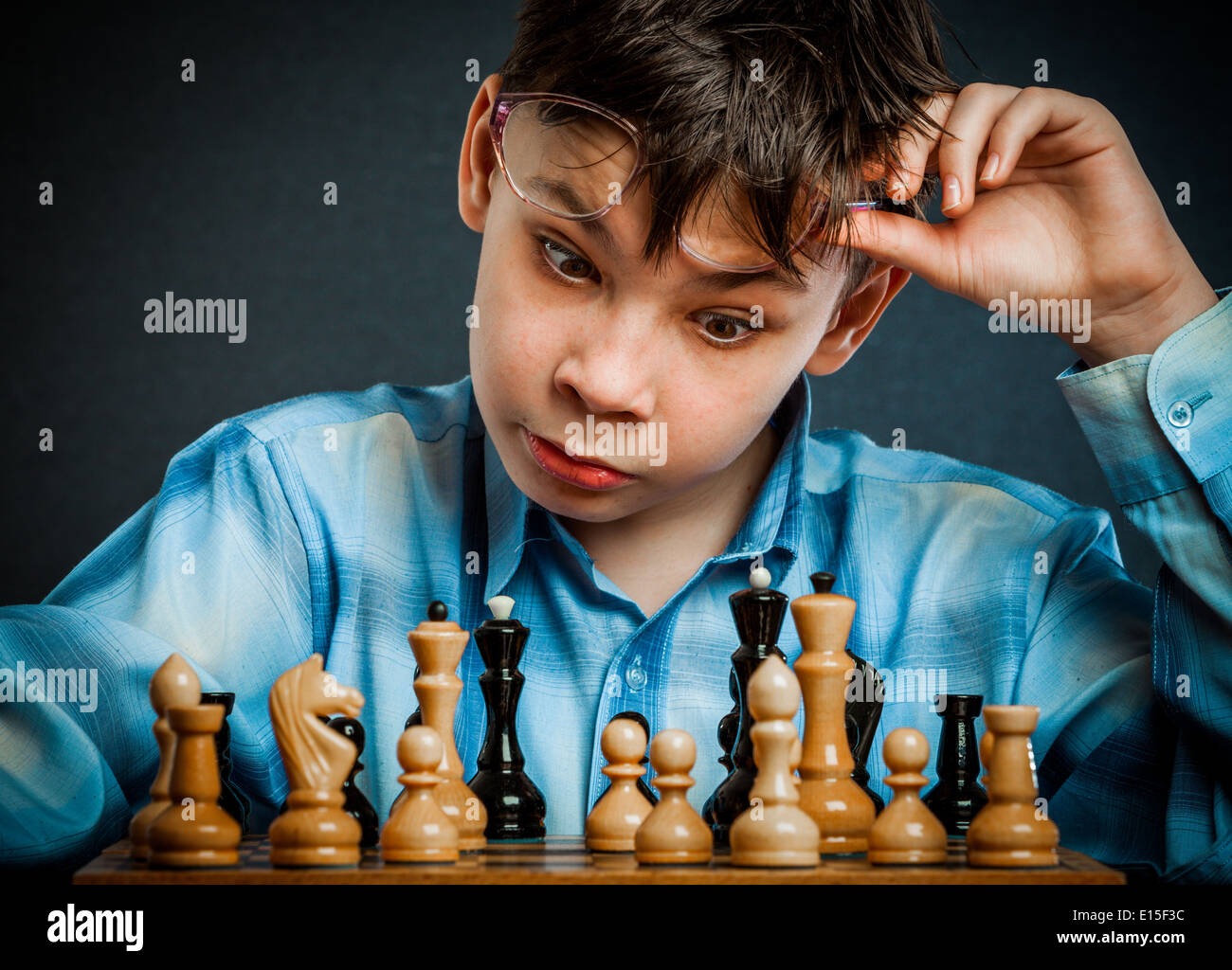 Funny chessmen hi-res stock photography and images - Alamy