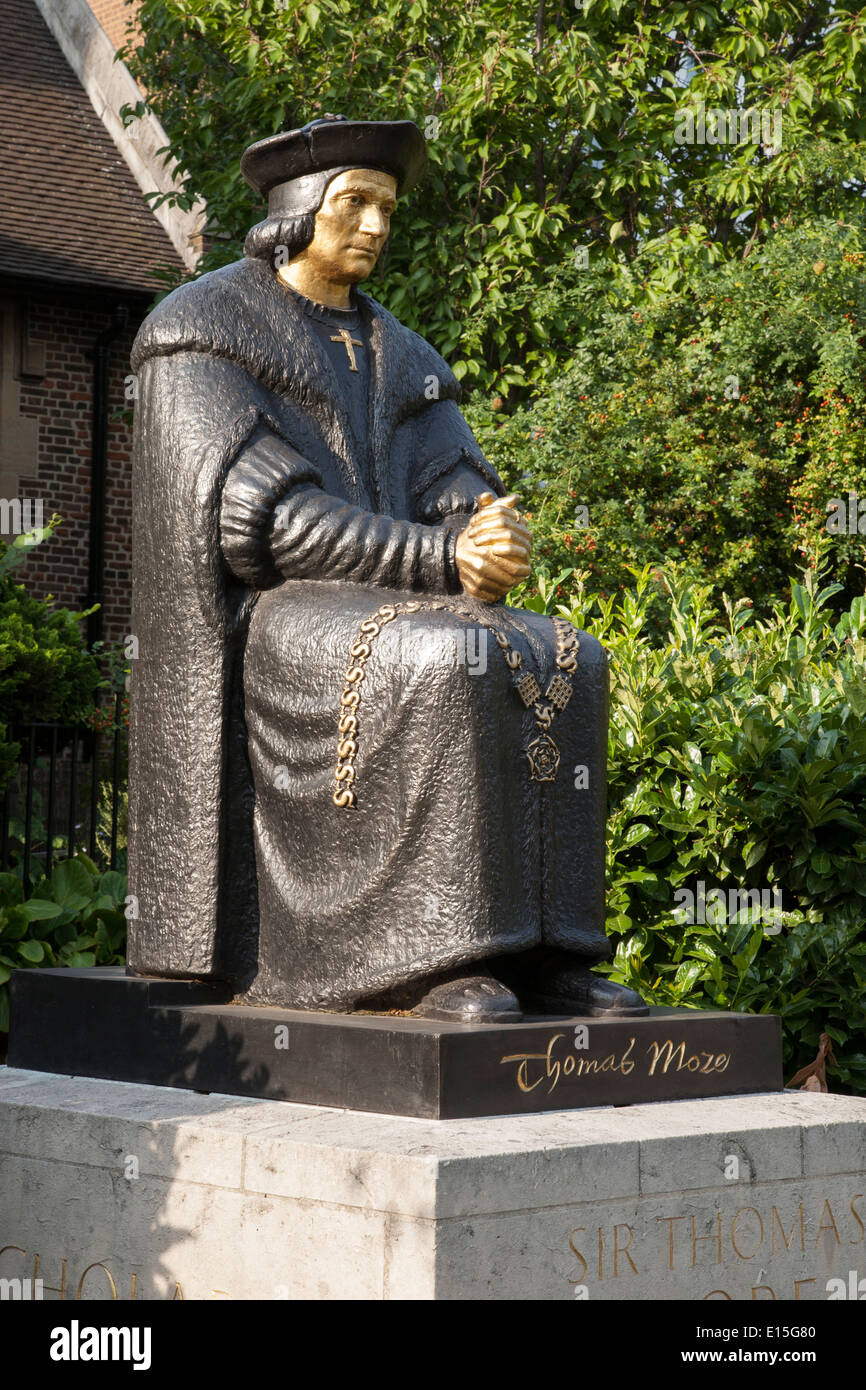Thomas More Sculpture, Chelsea Embankment; London; England; UK Stock ...
