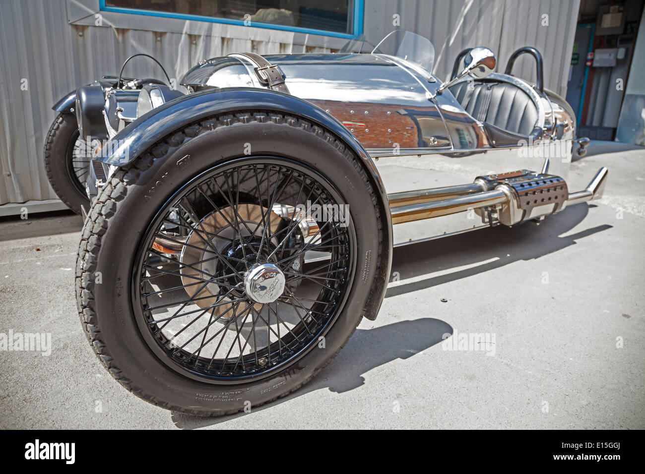 3 wheeled car hi-res stock photography and images - Alamy