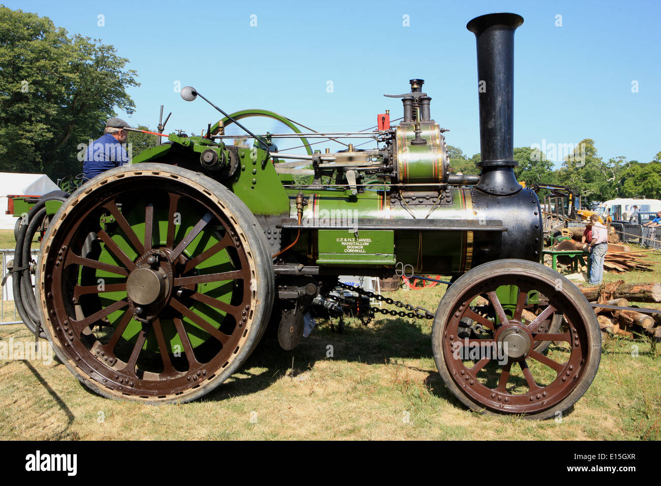 Vintage mechanical engines hi-res stock photography and images - Alamy
