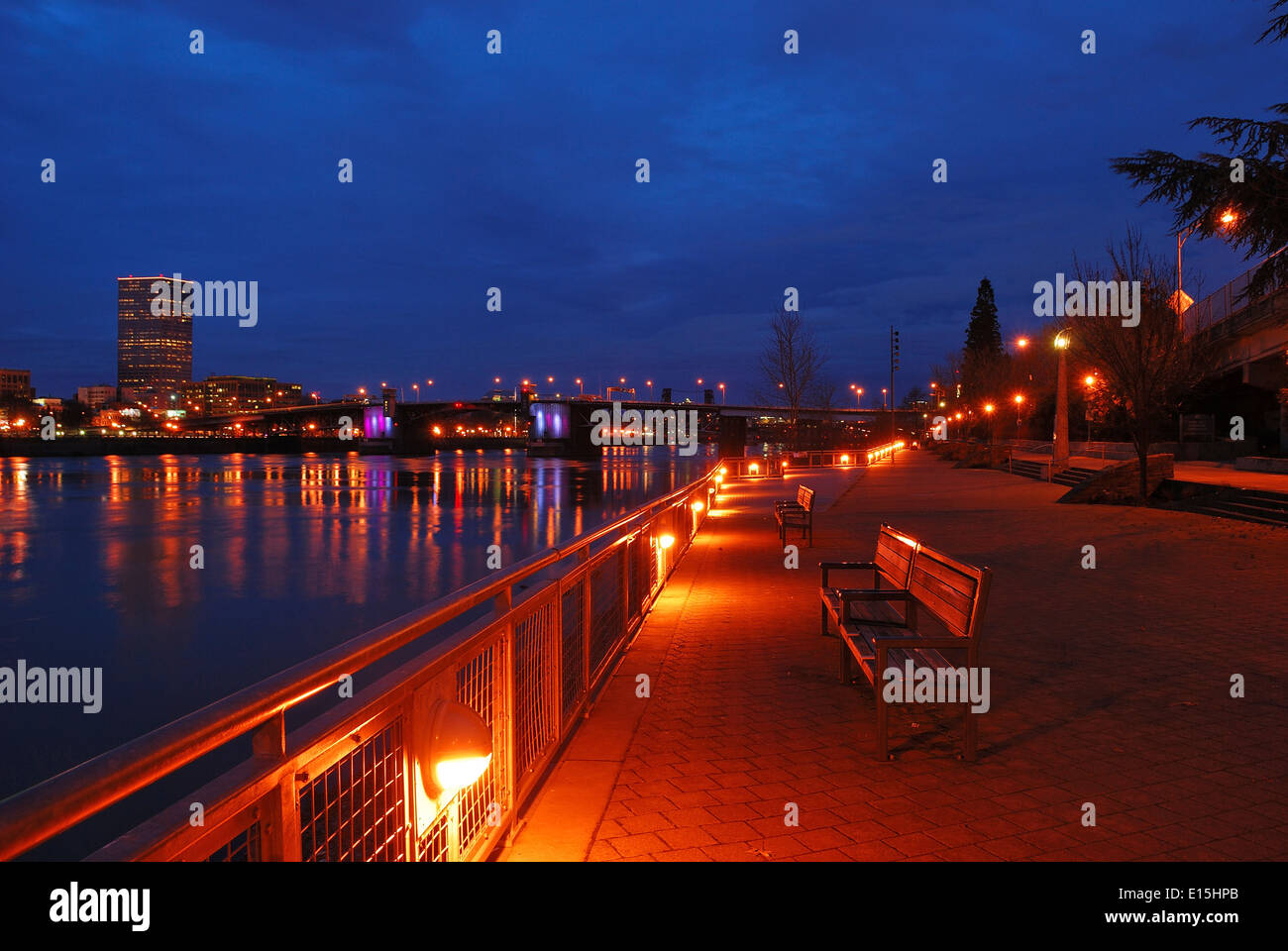 Vera katz eastbank esplanade hi-res stock photography and images - Alamy