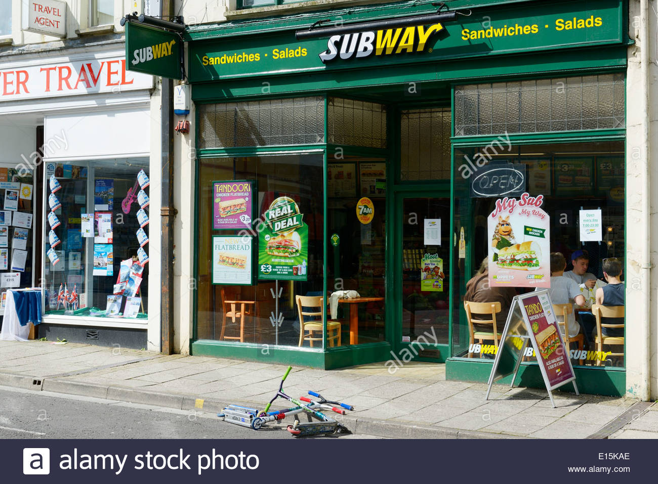 Takeaway Windows High Resolution Stock Photography and Images - Alamy