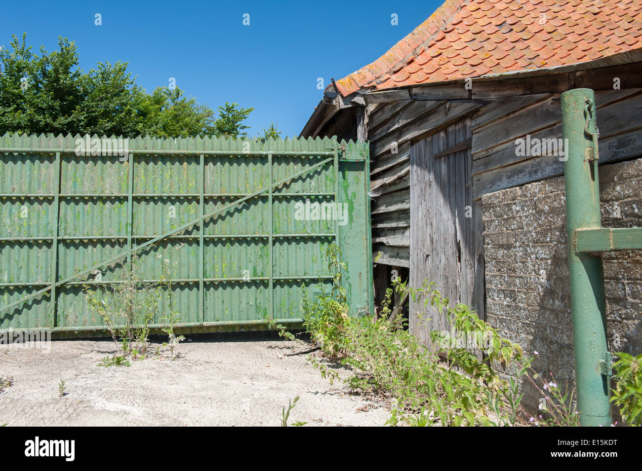 Farmyard Gate Stock Photos & Farmyard Gate Stock Images - Alamy