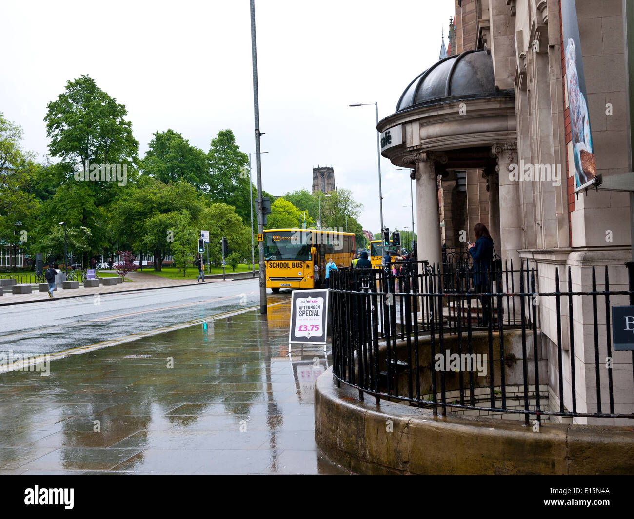 Rain manchester england uk hi-res stock photography and images - Alamy