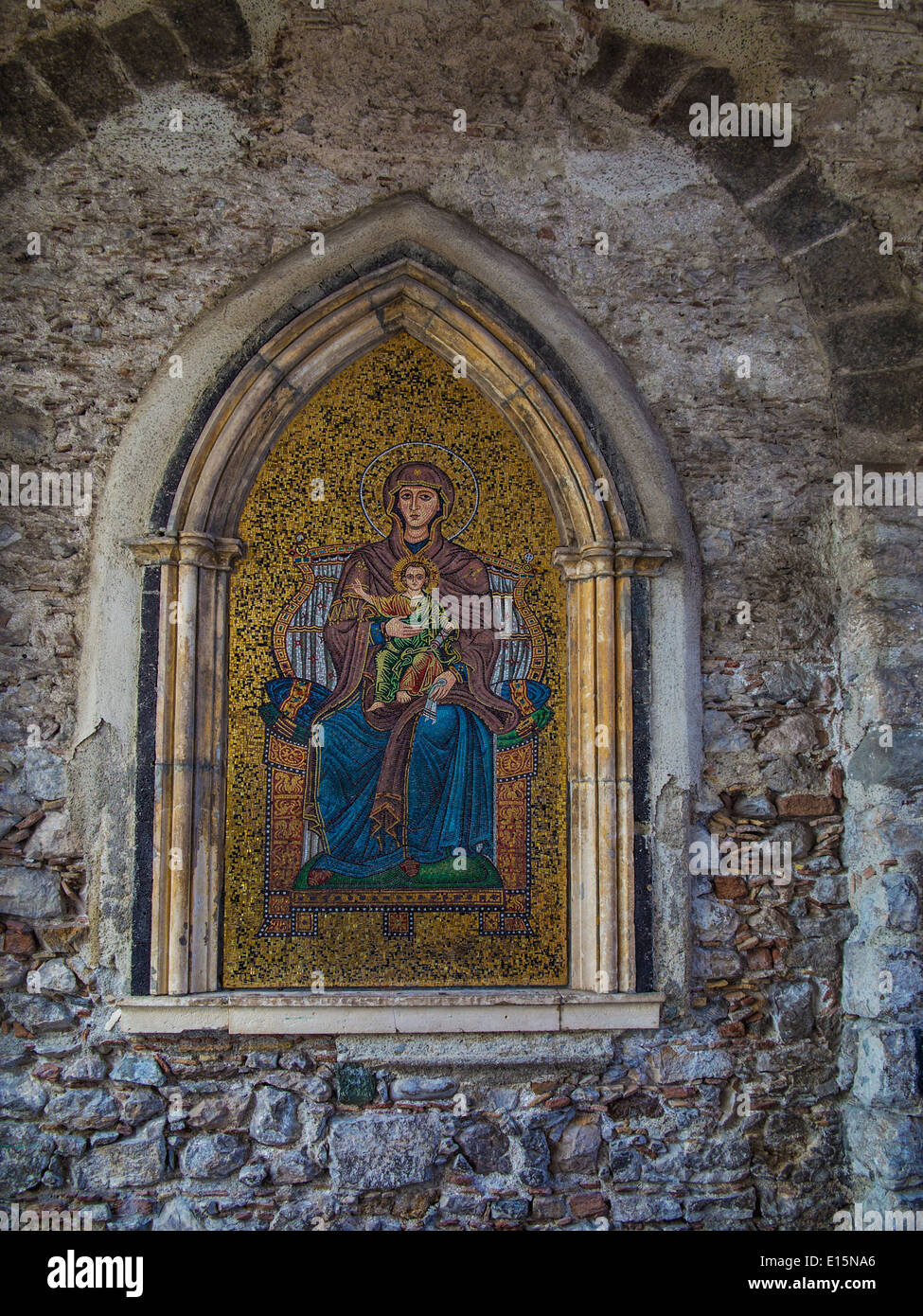 Ancient bible religious church hi-res stock photography and images - Alamy