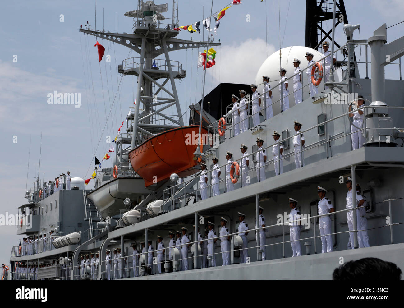 Myanmar navy hi-res stock photography and images - Alamy