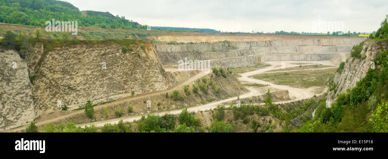 Outcrop mine hi-res stock photography and images - Alamy