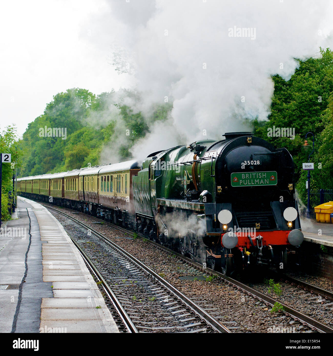 Belmond british pullman victoria hi-res stock photography and images ...