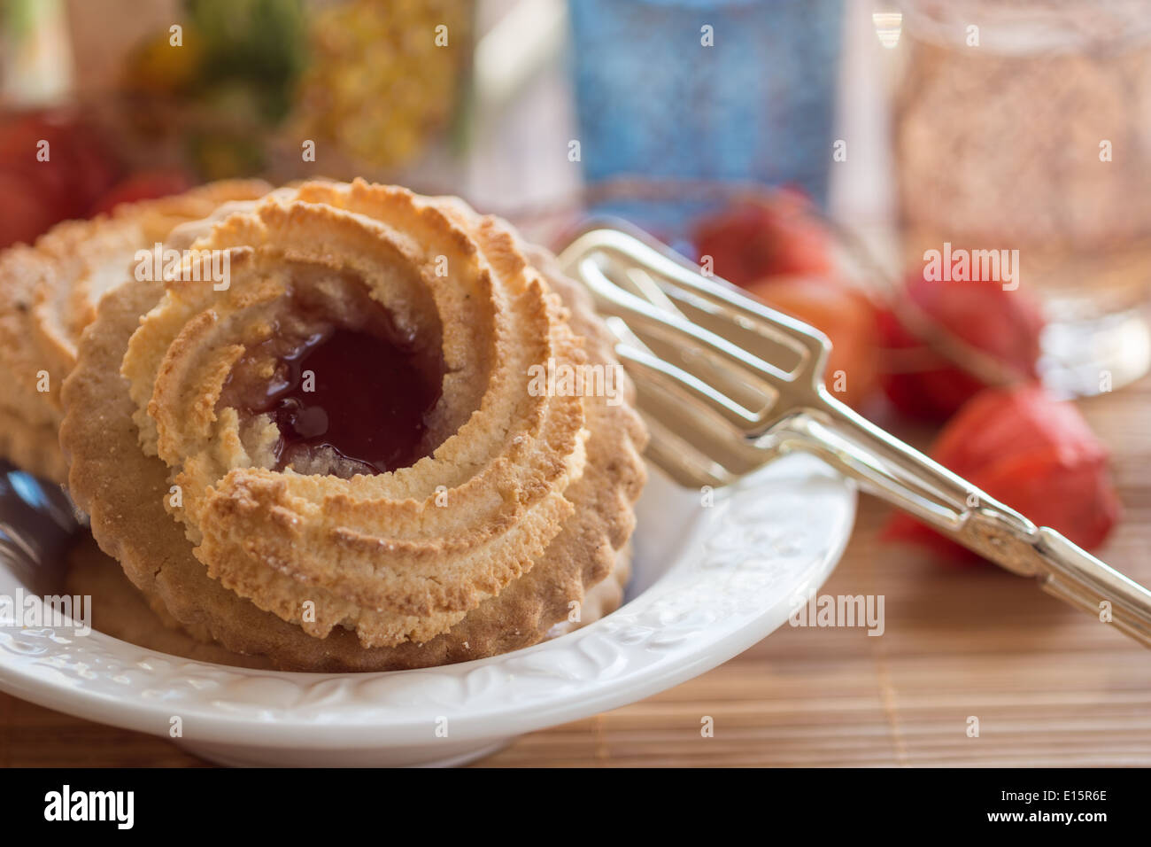 Ox eye cookies hi-res stock photography and images - Alamy