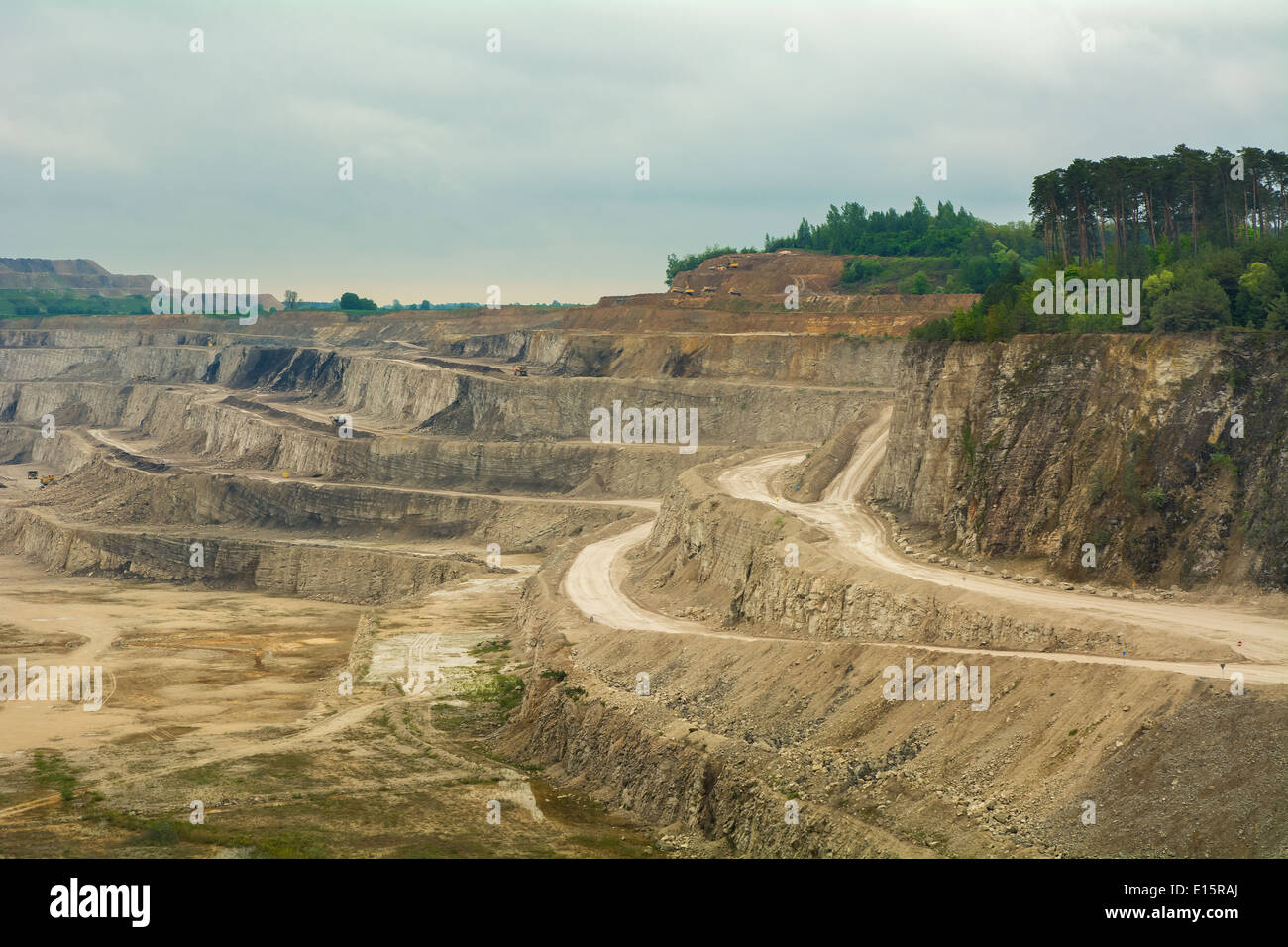 Brickworks truck hi-res stock photography and images - Alamy