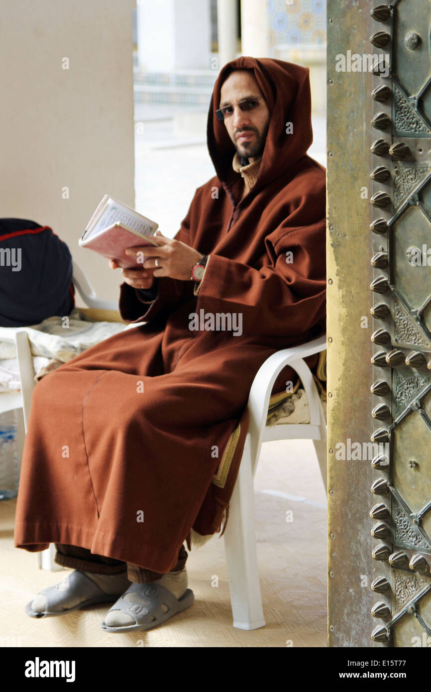 A Moroccan monk in a mosque in Marrakesh Stock Photo - Alamy