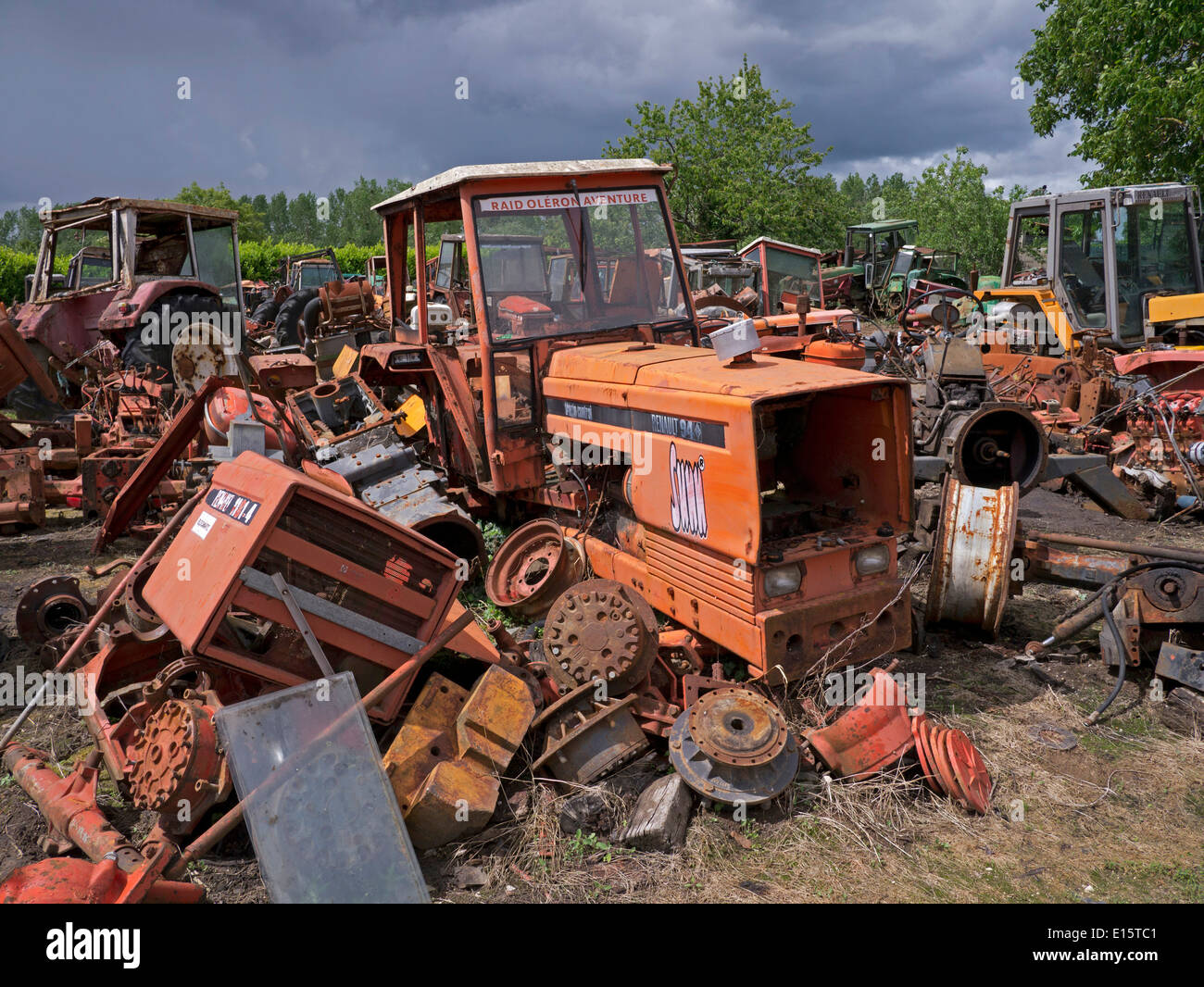 Tractor spare parts hi-res stock photography and images - Alamy