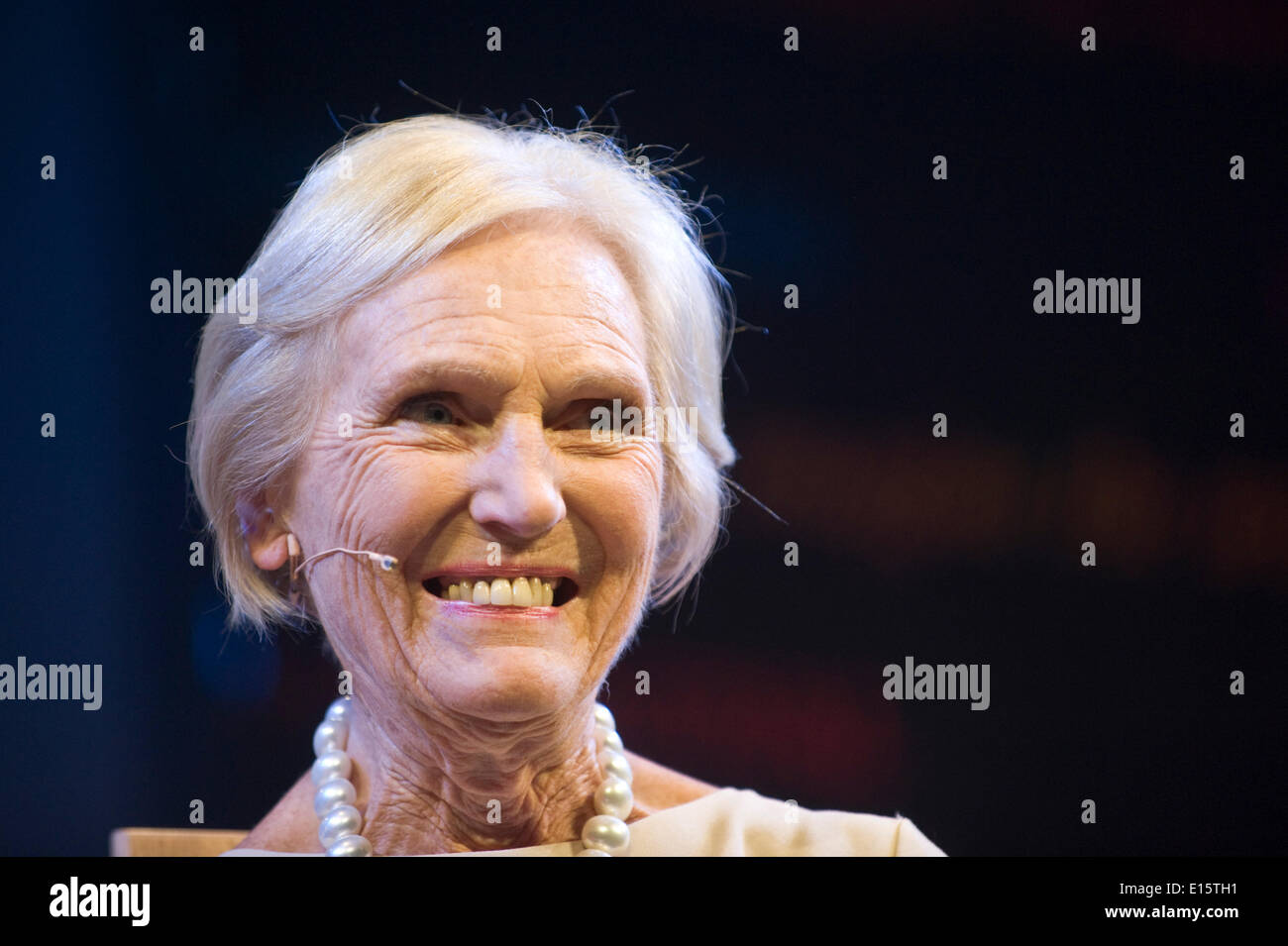 Mary berry portrait hi-res stock photography and images - Alamy