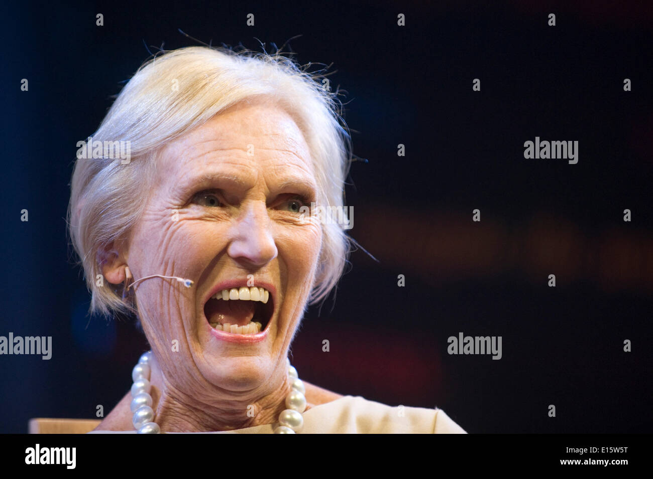 Mary berry portrait hi-res stock photography and images - Alamy