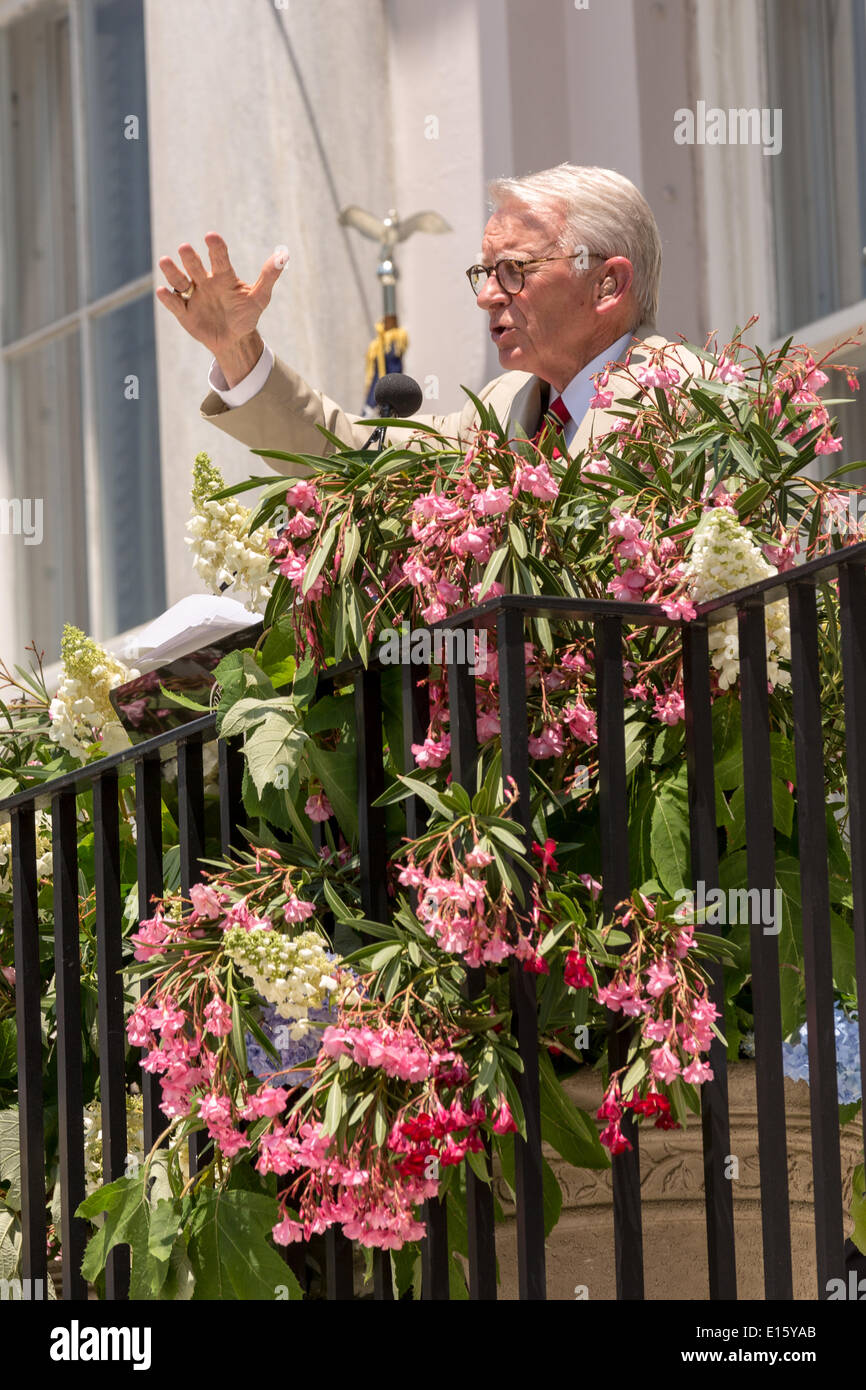 Mayor Joseph P. Riley announces the opening of the Spoleto Festival USA ...