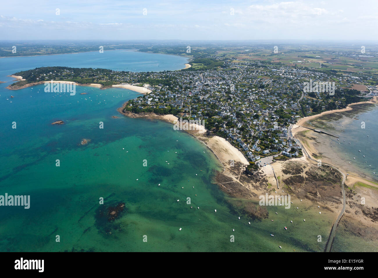 Carantec beach hi-res stock photography and images - Alamy