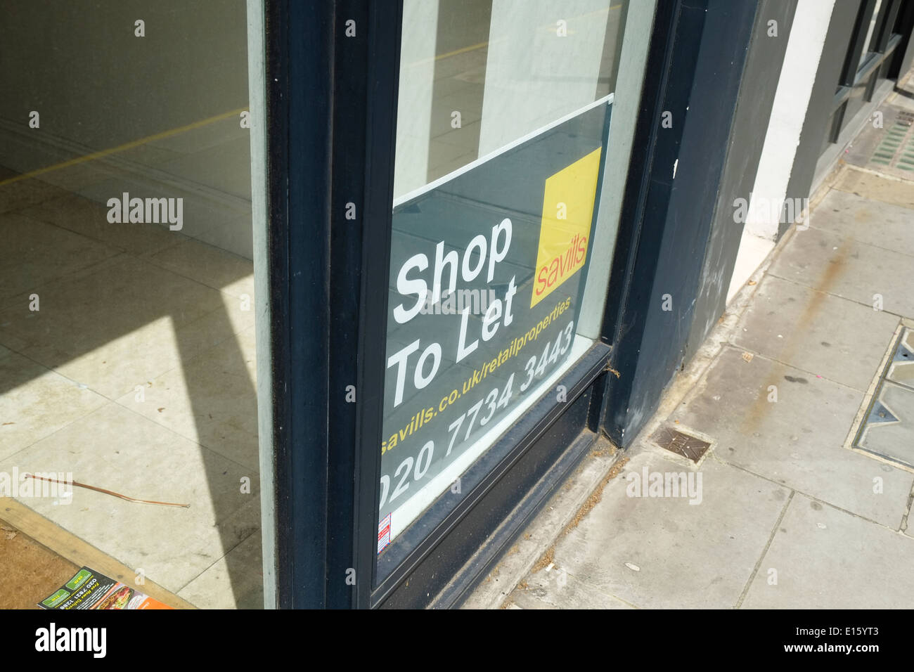 Shop to Let Stock Photo - Alamy