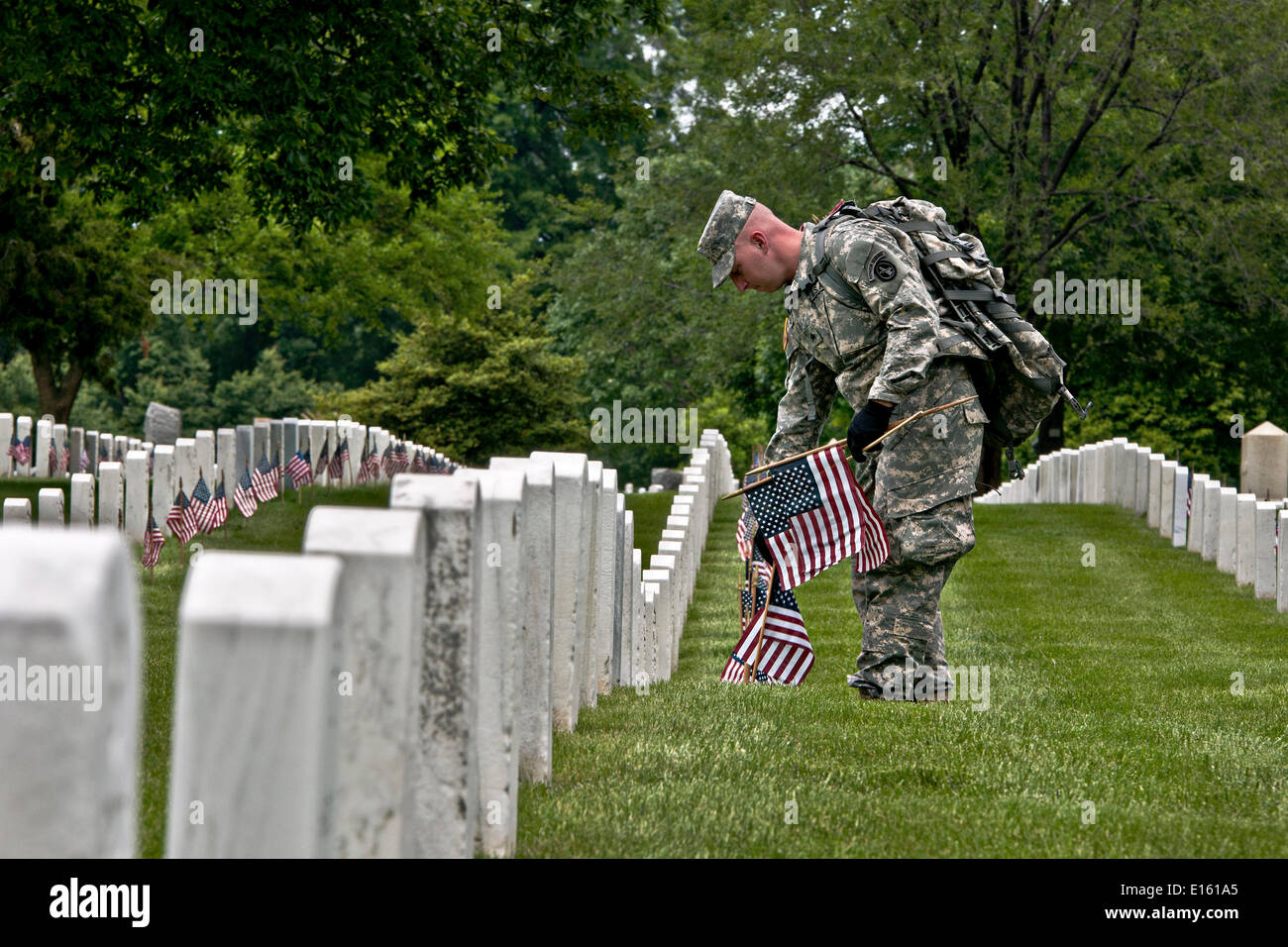 Old Soldiers And American Flag