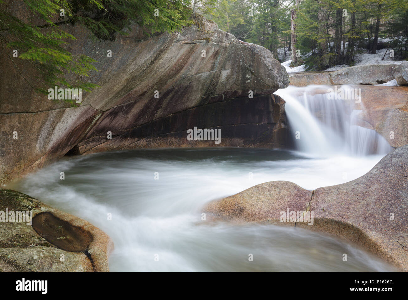 "The Basin" in Franconia Notch State Park of Lincoln, New Hampshire USA ...