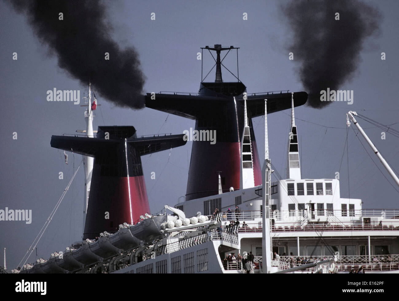 Ship funnel hi-res stock photography and images - Alamy