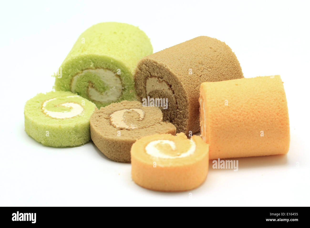 Cake roll hi-res stock photography and images - Alamy