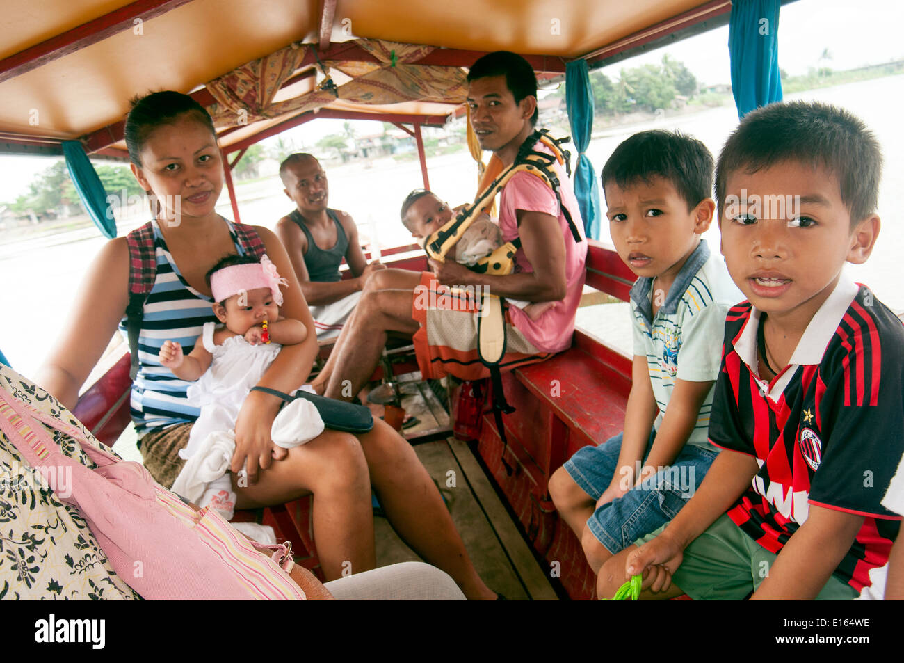 ferry passengers, Agusan river, Butuan, Philippines Stock Photo - Alamy ferry passengers, Agusan river, Butuan, Philippines Stock Photo - Alamy