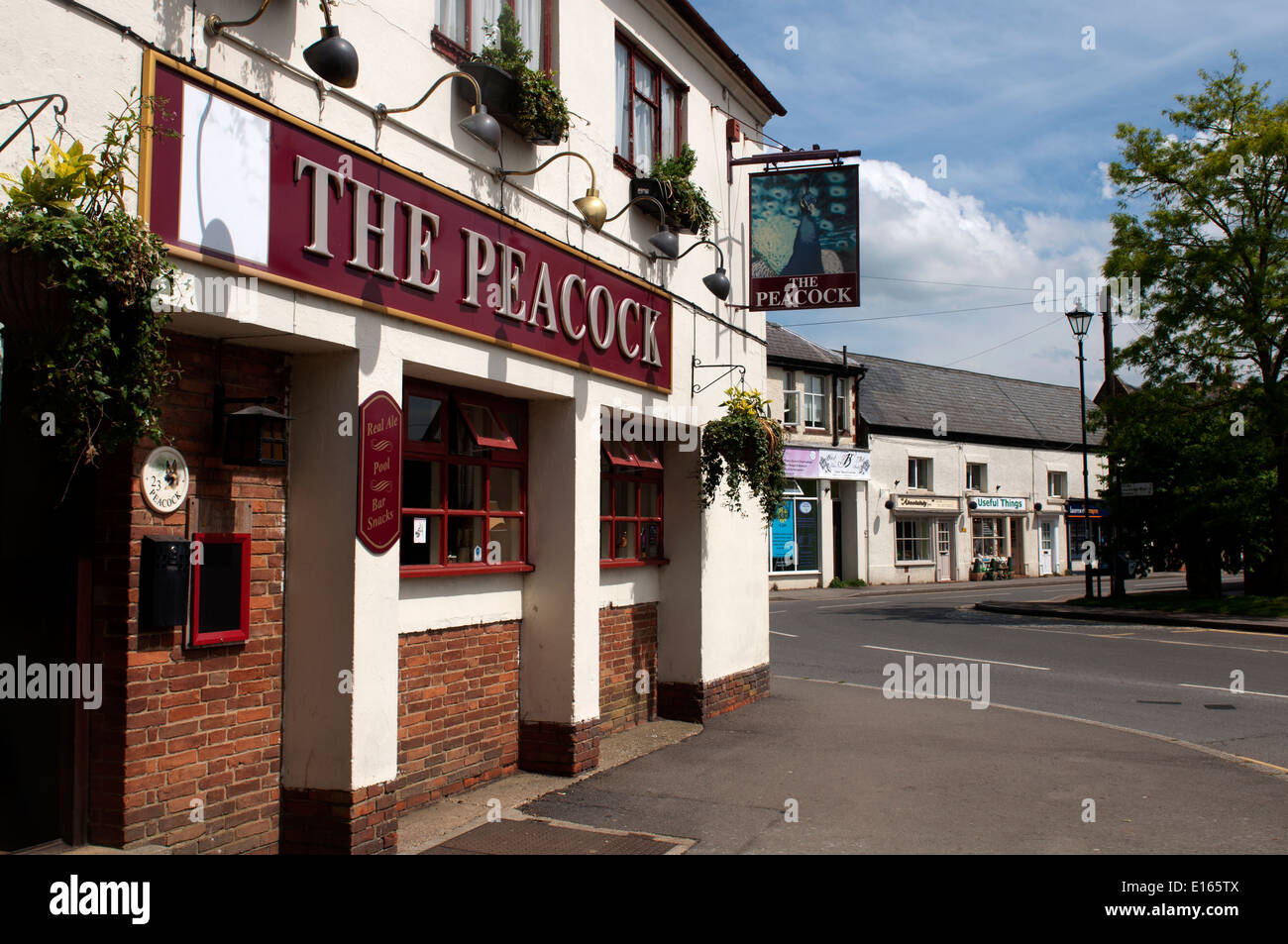 The Peacock pub, Long Buckby, Northamptonshire, England, UK Stock Photo ...