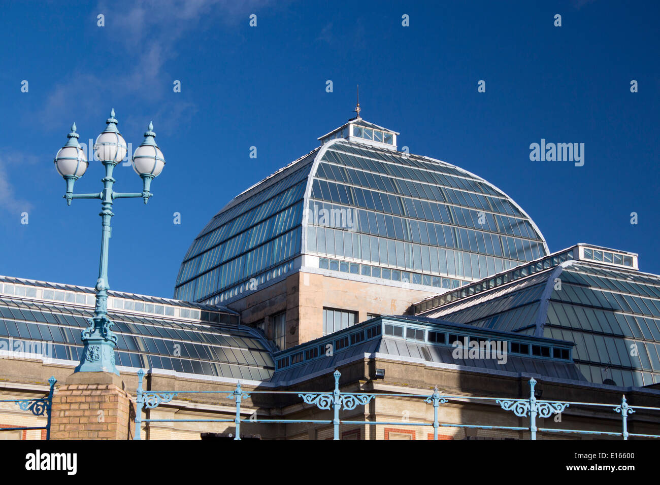 Ally pally hi-res stock photography and images - Alamy
