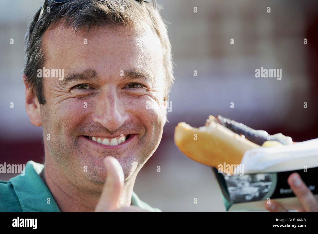 Cricket fans food hi-res stock photography and images - Alamy