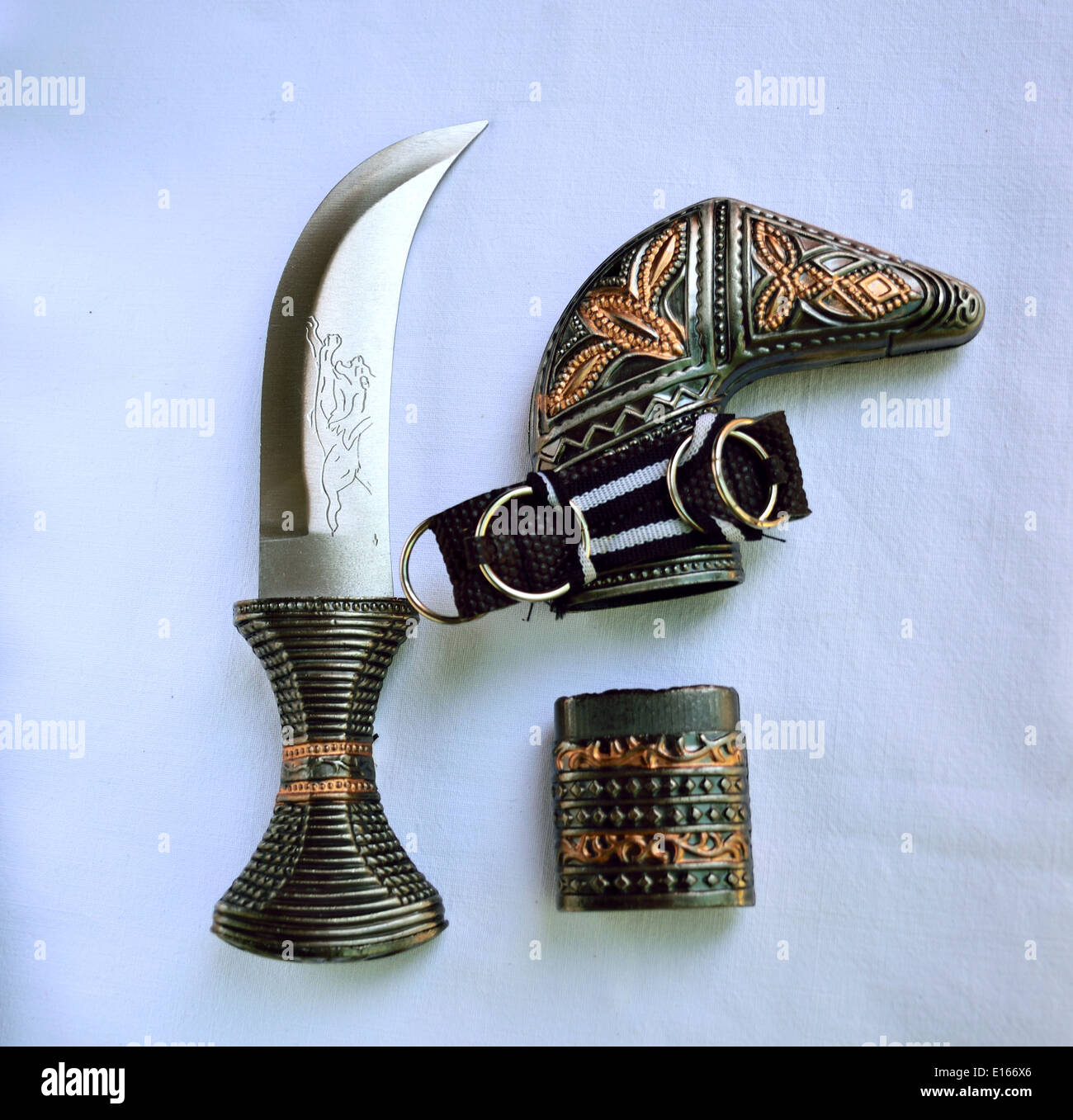 Islamic dagger hi-res stock photography and images - Alamy