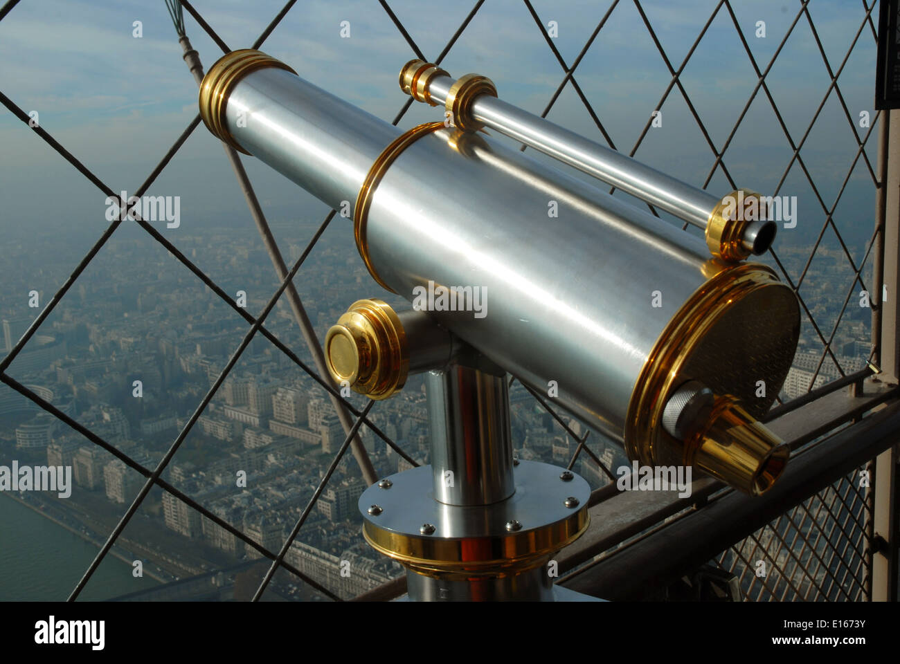Telescope, Eiffel, Tower, Paris, France Stock Photo - Alamy