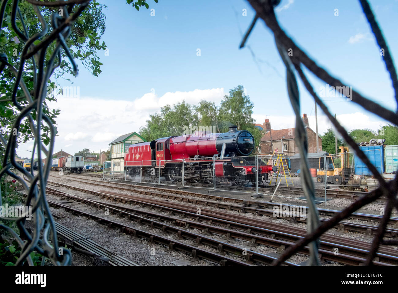 Lms stanier class 8f steam locomotive hi-res stock photography and ...