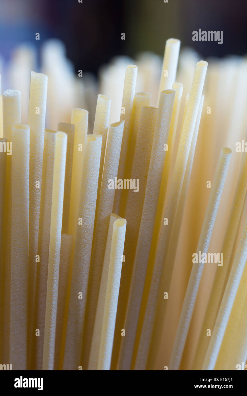 Linguine dry hi-res stock photography and images - Alamy