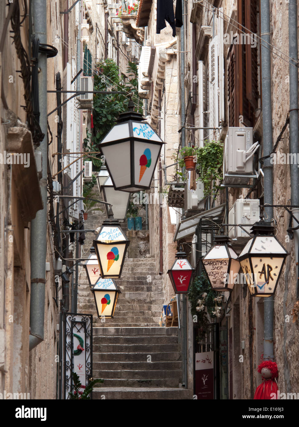 Dubrovnik Old City Side Street Siroka Ulica Croatia Stock Photo - Alamy