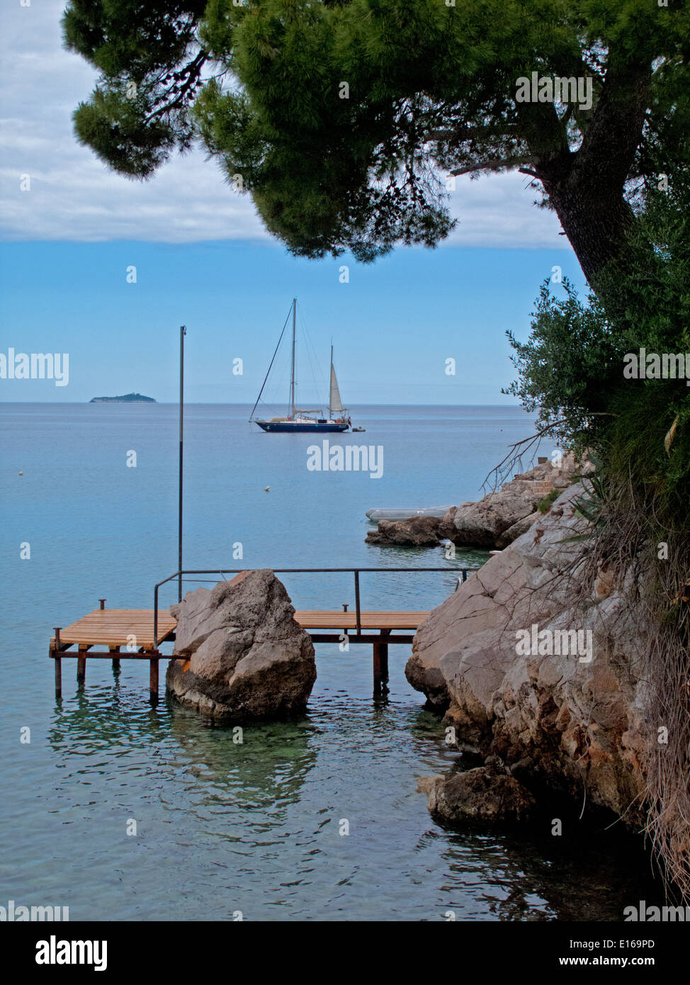 Lapad Beach Peninsula, Coastal Path, Dubrovnik, Croatia Stock Photo - Alamy