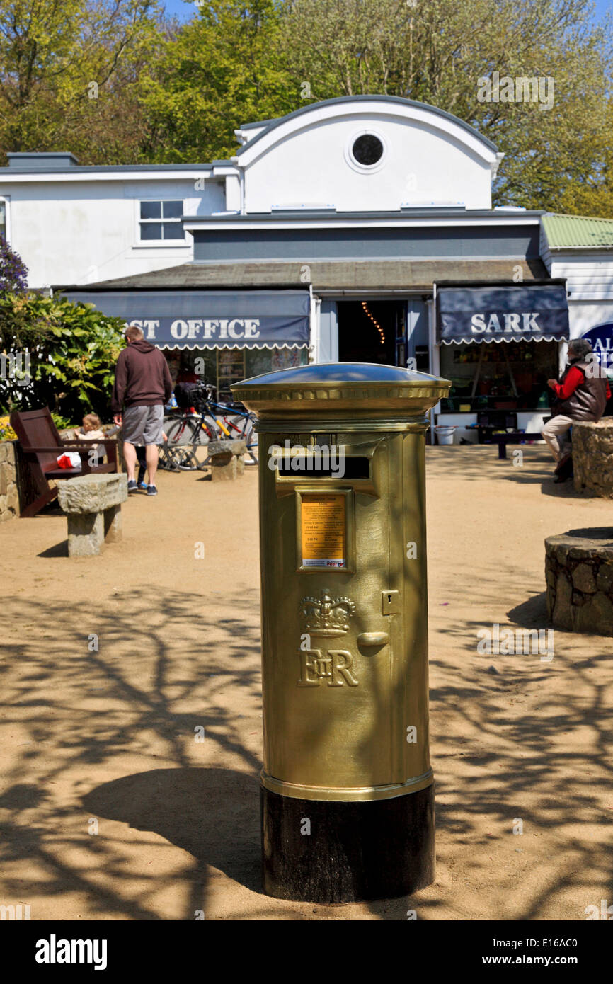 Gold letterbox hi-res stock photography and images - Alamy