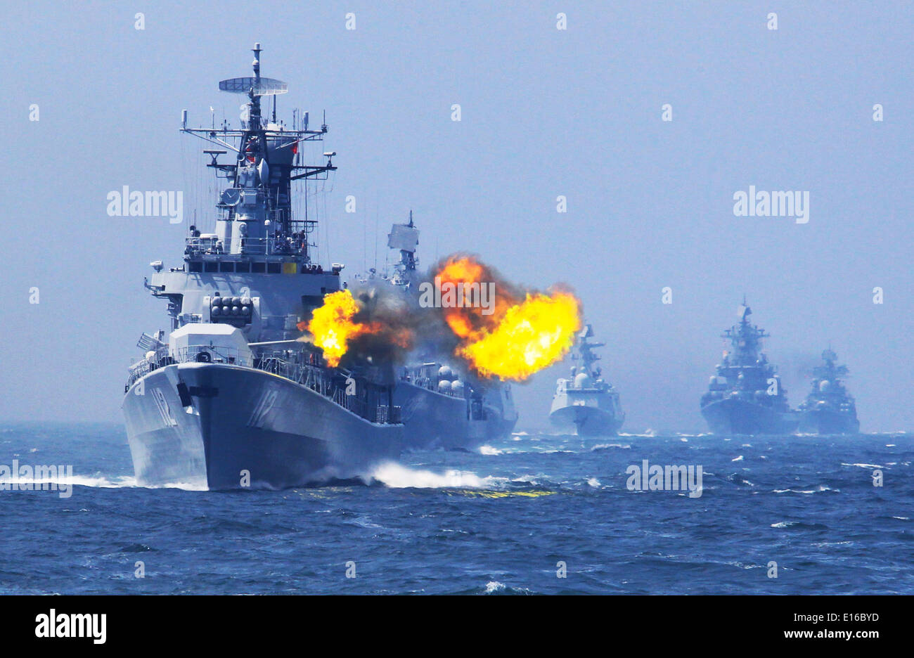 Chinese Destroyer Harbin High Resolution Stock Photography and Images ...