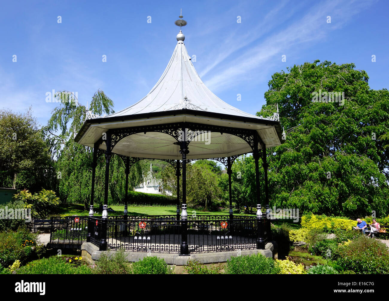 Bandstand uk park hi-res stock photography and images - Alamy