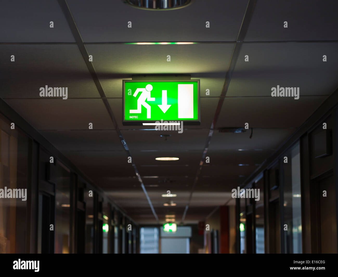 Emergency exit sign hi-res stock photography and images - Alamy