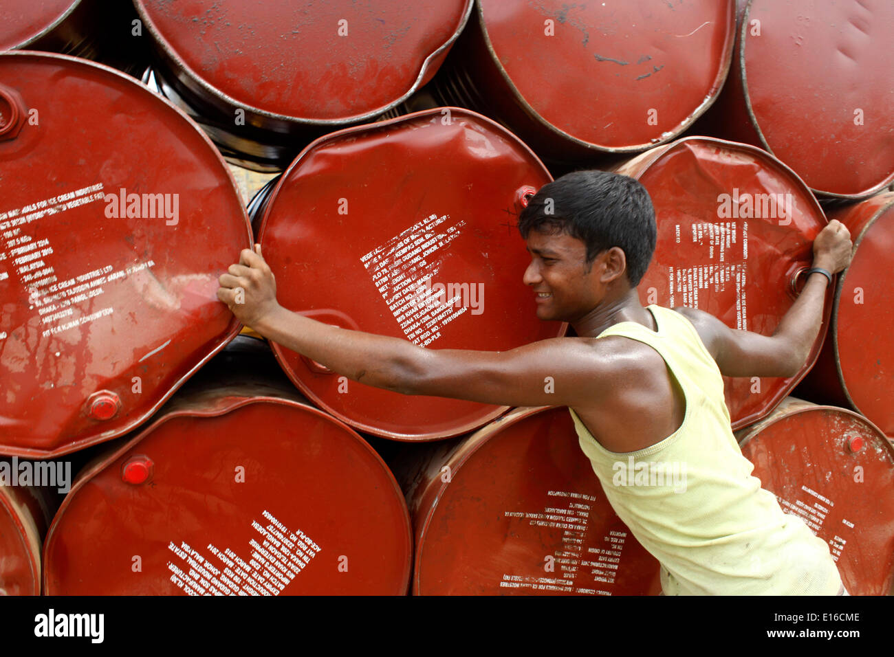 Working people of bangladesh hi-res stock photography and images - Alamy