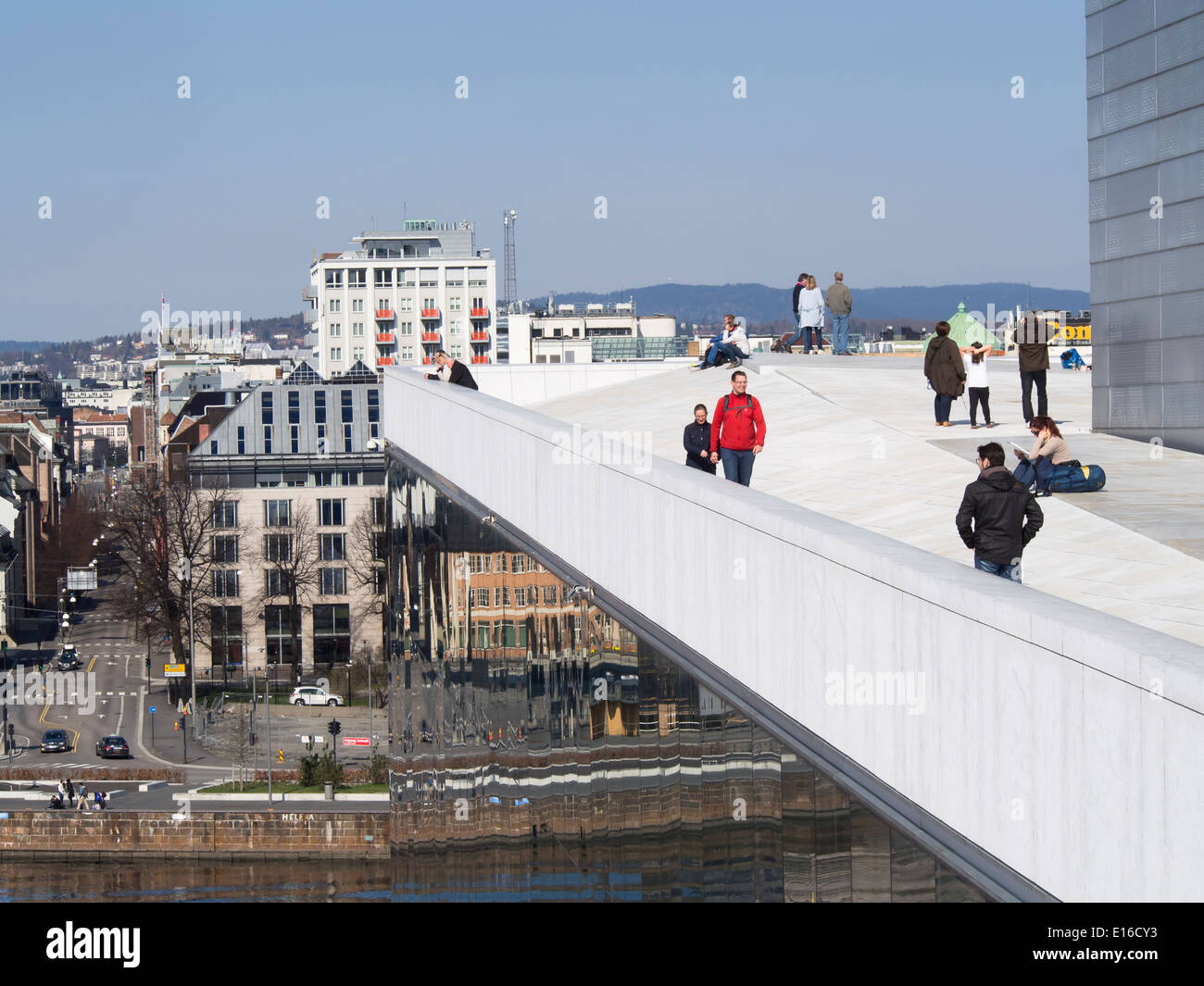 Oslo opera house roof hi-res stock photography and images - Alamy