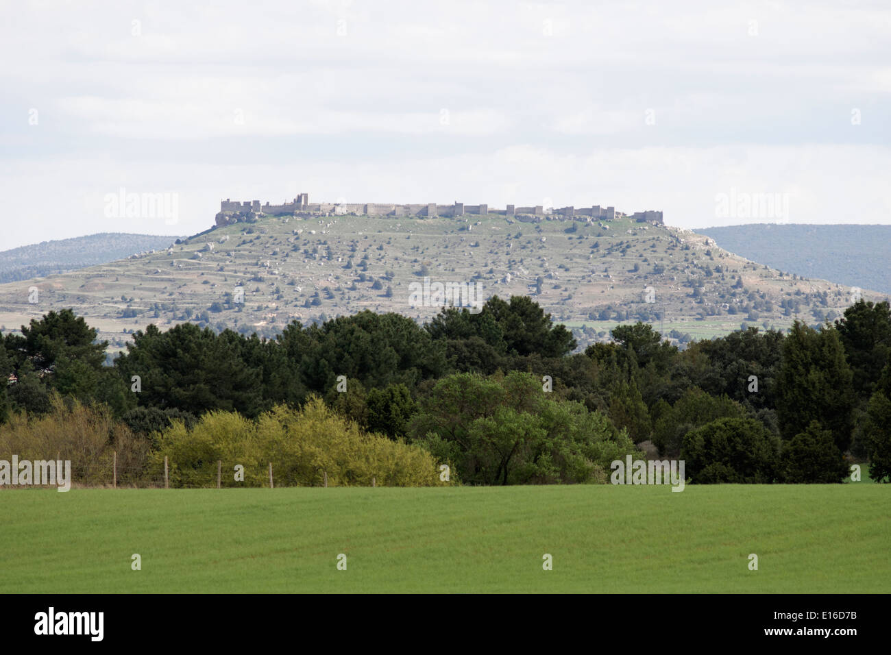 gormaz castle soria spain Stock Photo - Alamy