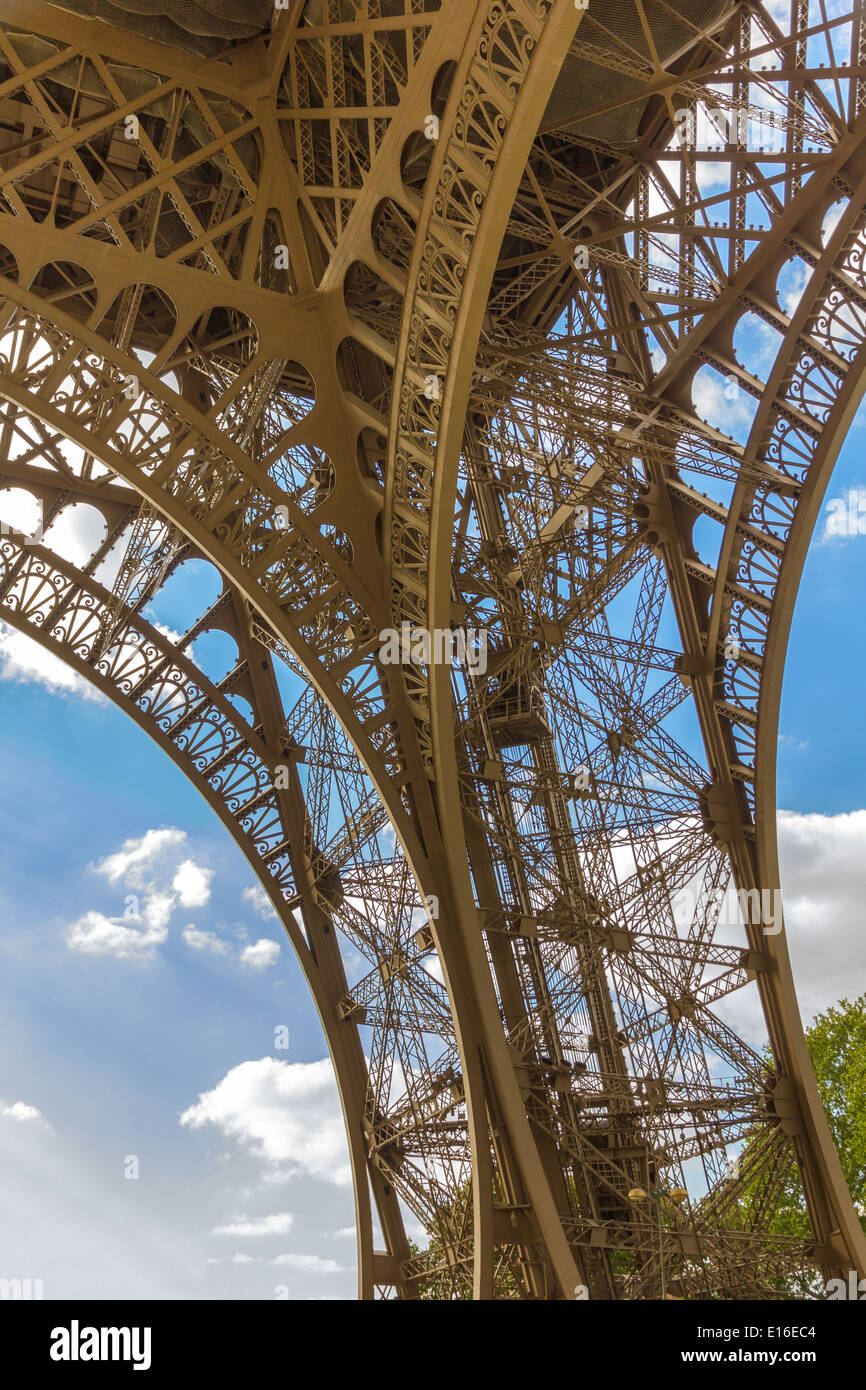 Bottom view building la hi-res stock photography and images - Alamy