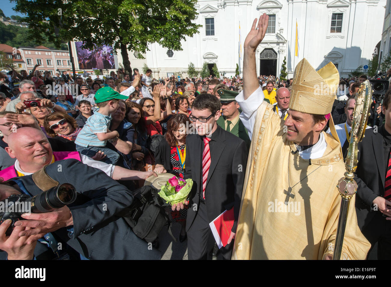 Passau, Germany. 24th May, 2014. The new bishop Stefan Oster is ...