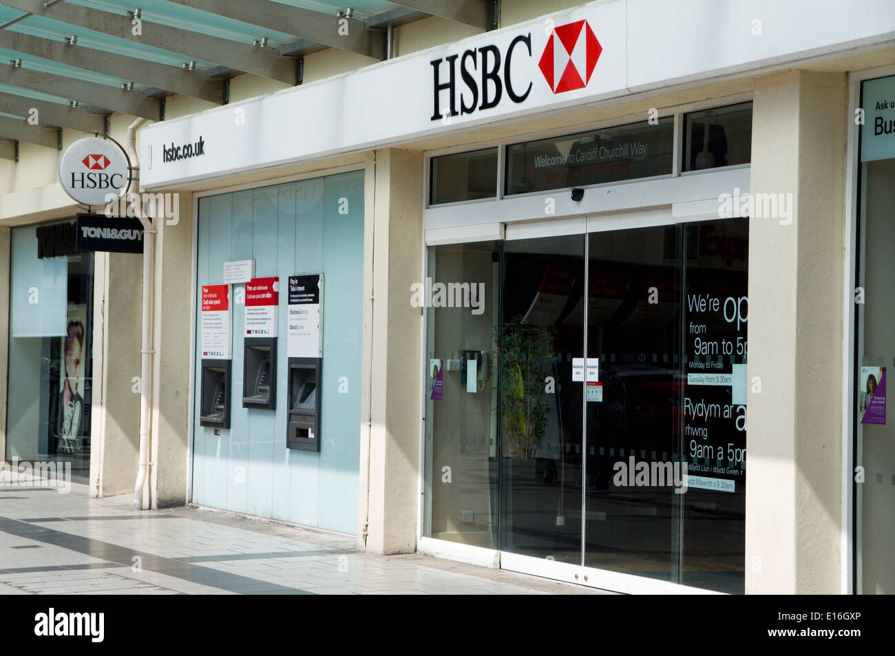 Hsbc bank wales hi-res stock photography and images - Alamy