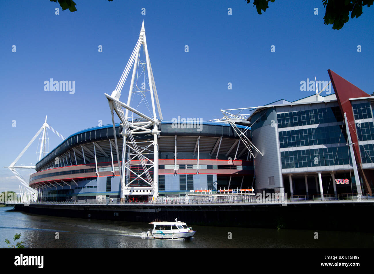 Cardiff rugby bus hi-res stock photography and images - Alamy