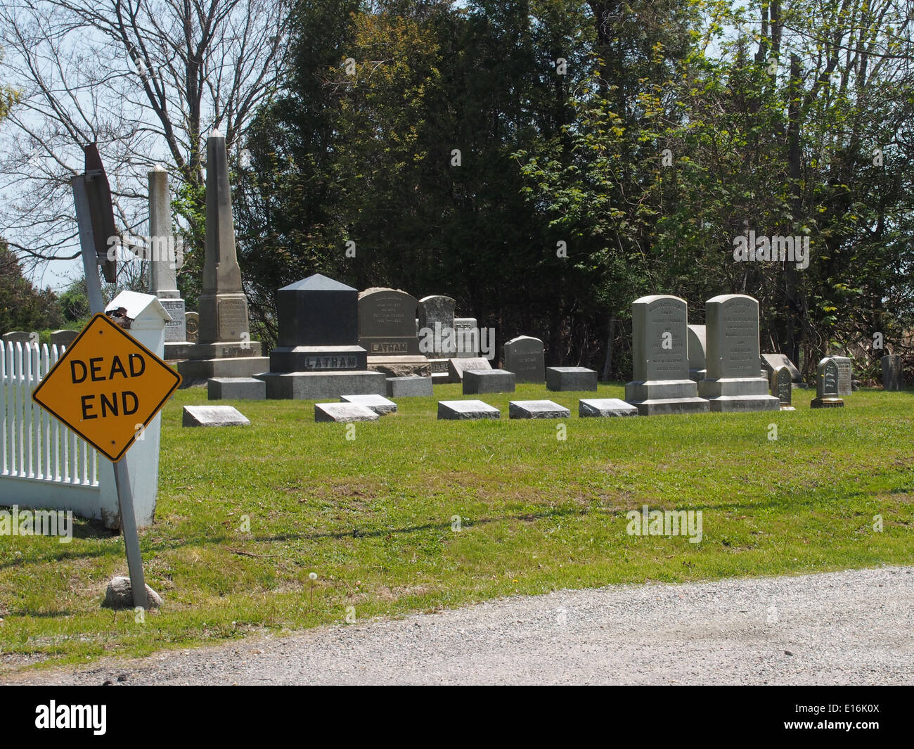 Dead end hi-res stock photography and images - Alamy